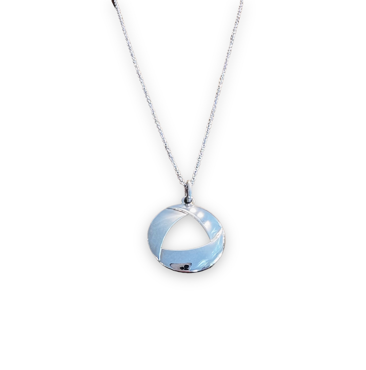 Round Opening Necklace – Fleming's Engraving